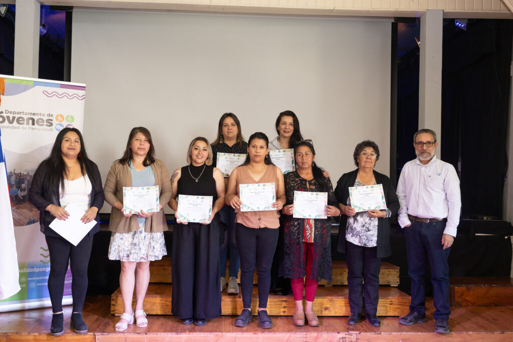 Municipalidad de Panguipulli certifica a participantes de los talleres ...