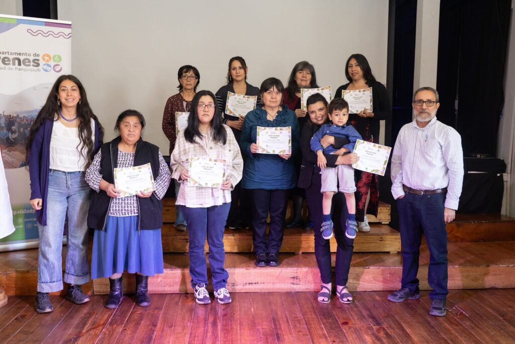 Municipalidad de Panguipulli certifica a participantes de los talleres ...