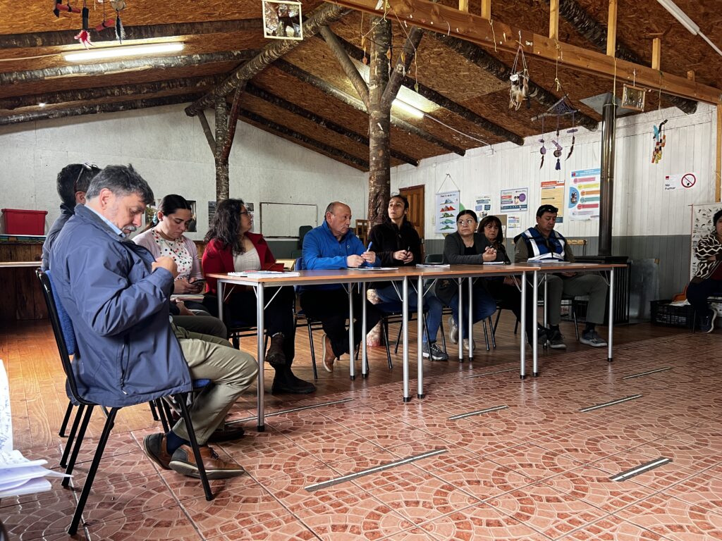 Alcalde Valdivia y Junta de Vecinos de Puerto Fuy coordinan y preparan ...