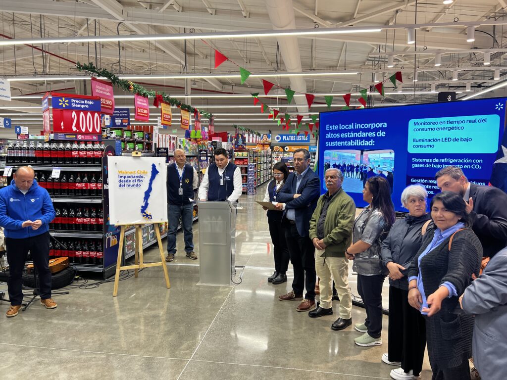 Panguipulli inaugura nuevo Líder Express con un 100% de trabajadores ...